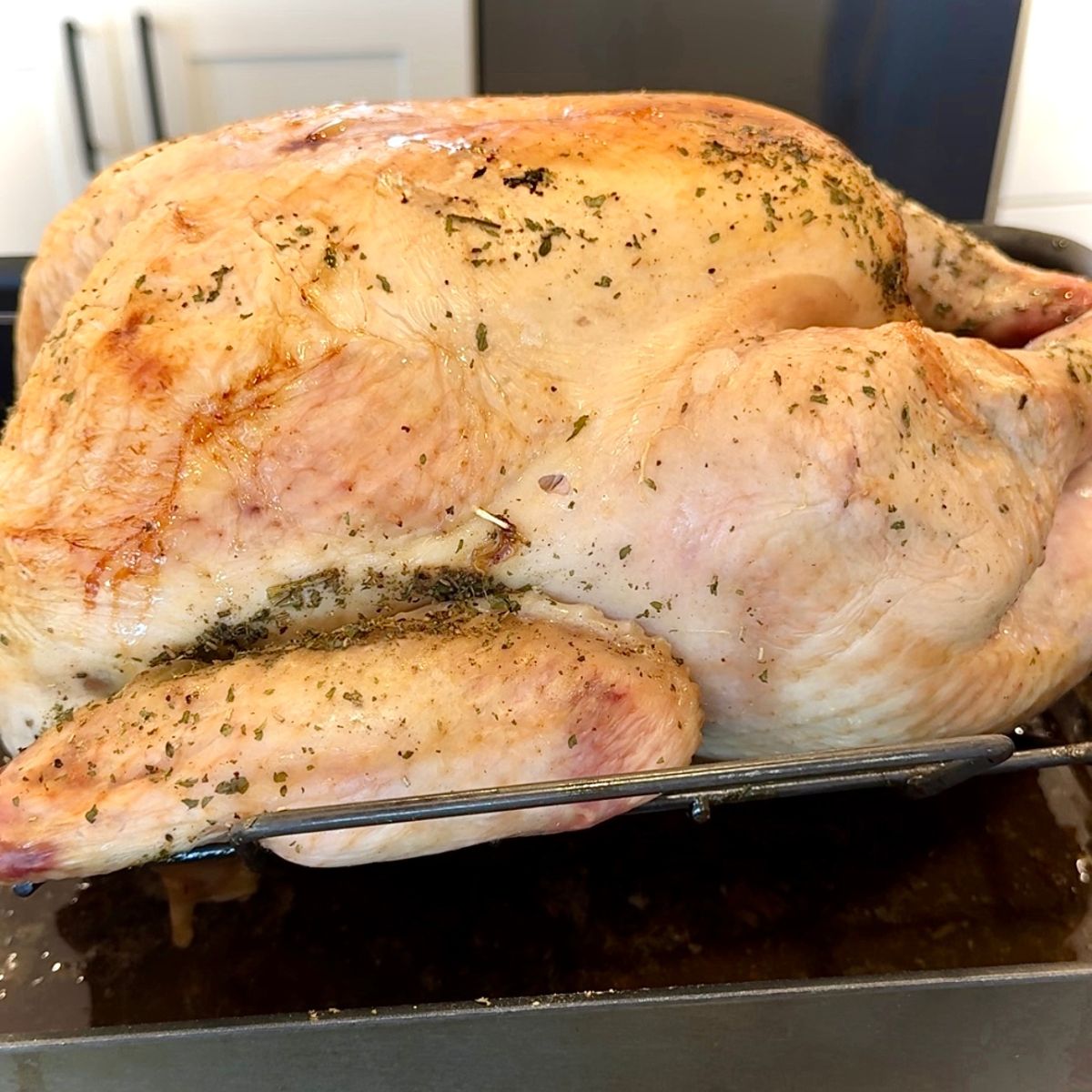 Juicy Champagne Turkey (The NEVER-Dry Thanksgiving Turkey You’ll Make ...